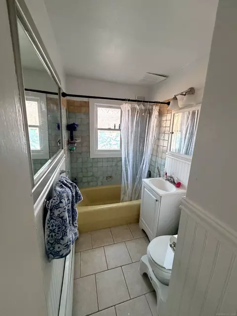33 Assisi Way, Norwalk, CT 06851 | MLS# 24139120 | 24 Photos - Movoto