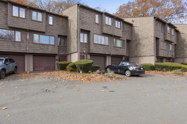 122 Towne House Rd #122, Hamden, CT 06514 | MLS# 24139574 | 26 Photos ...