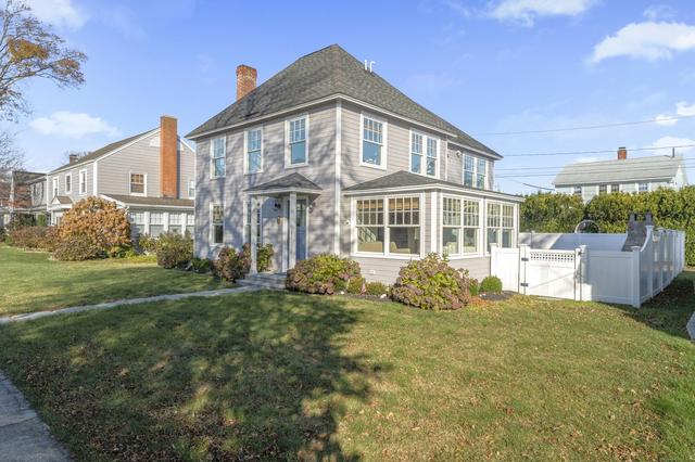 16 East Walk, Clinton, CT 06413 | 40 Photos - Movoto