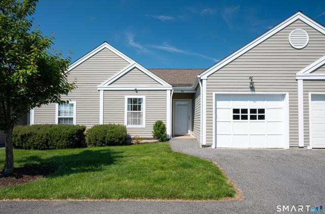46 Elizabeth Cir #46, Sandy Hook, CT 06482 | MLS# 24177253 | 37 Photos ...