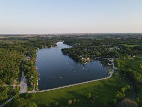 21 Diamondhead Lake Homes for Sale - Diamondhead Lake IA Real Estate ...