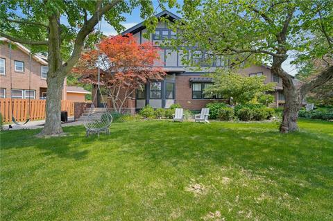 4331 Woodland Ave, Des Moines, IA 50312 | 35 Photos | MLS #674040 - Movoto