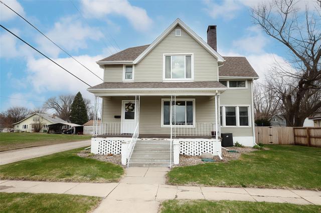 Boone, IA Homes with 4+ Beds & 2+ Baths For Sale - Movoto