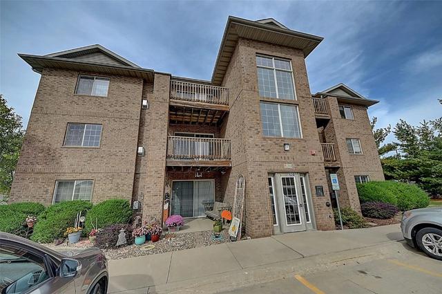 620 Colton Cir NE #2, Cedar Rapids, IA 52402 | 16 Photos - Movoto