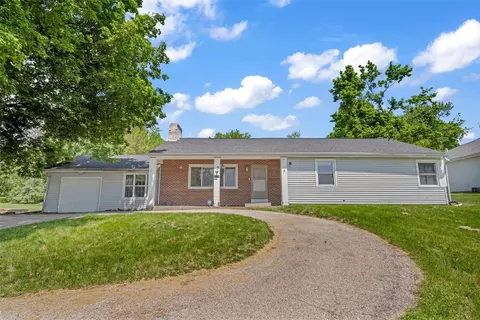 335 Red Fox Rd Se, Cedar Rapids, IA 52403 - Movoto
