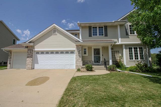 7221 Prairie Hawk Dr SW, Cedar Rapids, IA 52404 | 49 Photos - Movoto