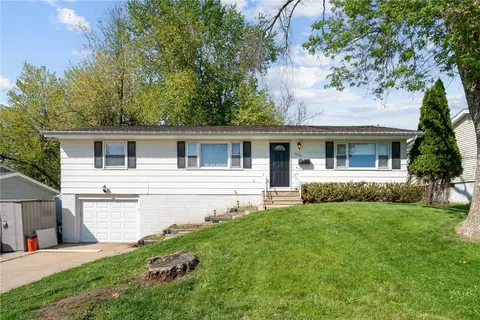 960 Linnview Dr, Marion, IA 52302 - Movoto