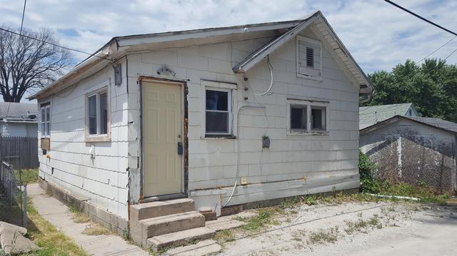 1911 12 S 11th St, Council Bluffs, IA 51501 - Movoto