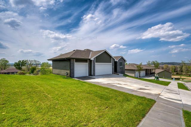 Crescent, IA Real Estate - Crescent Homes for Sale | Movoto