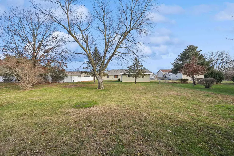 410 N Kelly St, Shell Rock, IA 50670 | MLS# 20255772 | 17 Photos - Movoto