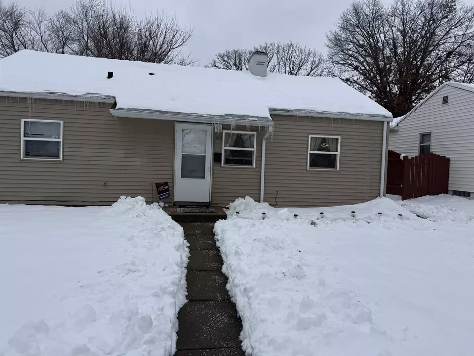 1161 Easton, Waterloo, IA 50702 | MLS# 20255916 | 7 Photos - Movoto