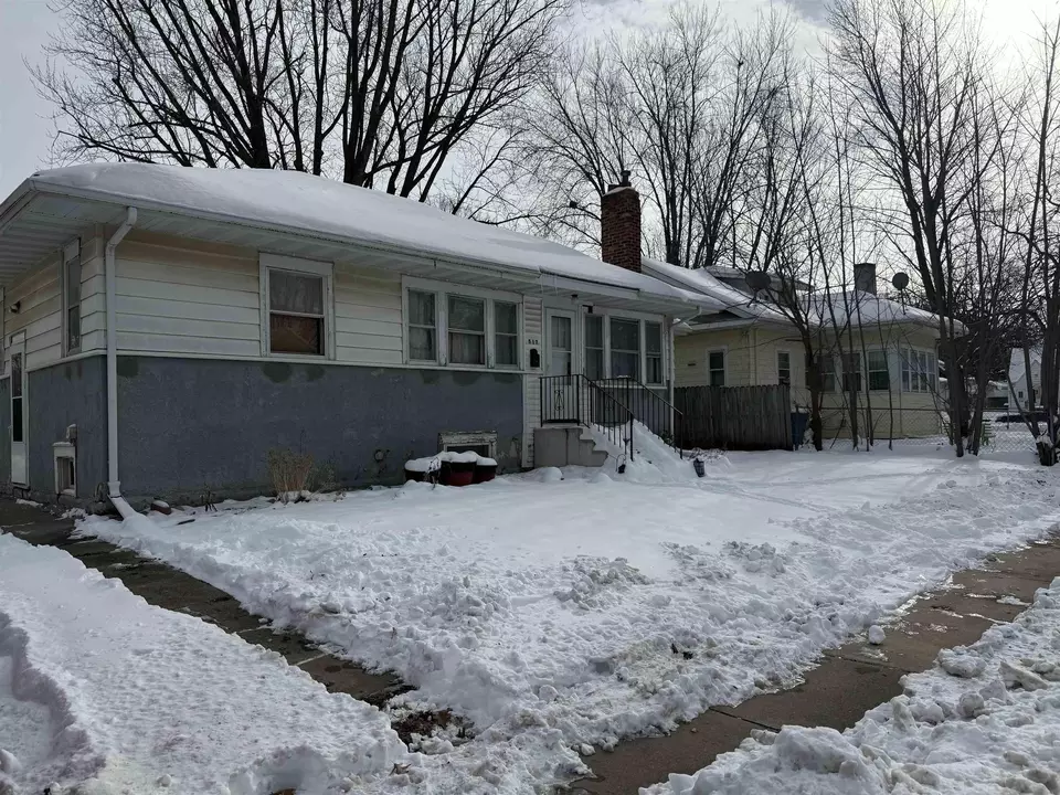 517 Fletcher Ave, Waterloo, IA 50701 | MLS# 20255924 | 4 Photos - Movoto