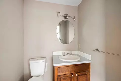 5 Heath Rd, Kennebunk, ME 04043 - Movoto