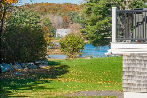 16 Shore Rd, York, ME 03909 | 29 Photos - Movoto