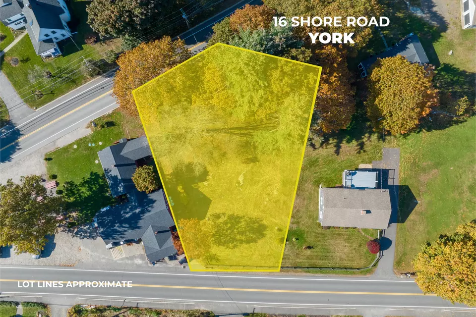 16 Shore Rd, York, ME 03909 | 29 Photos - Movoto