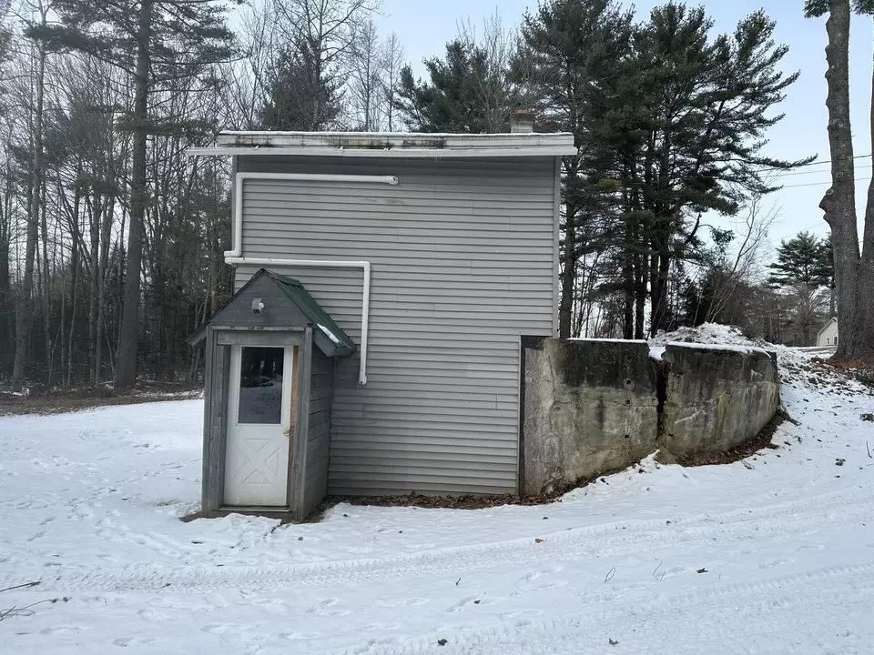 69 Shusta Rd, Madison, ME 04950 | 31 Photos - Movoto