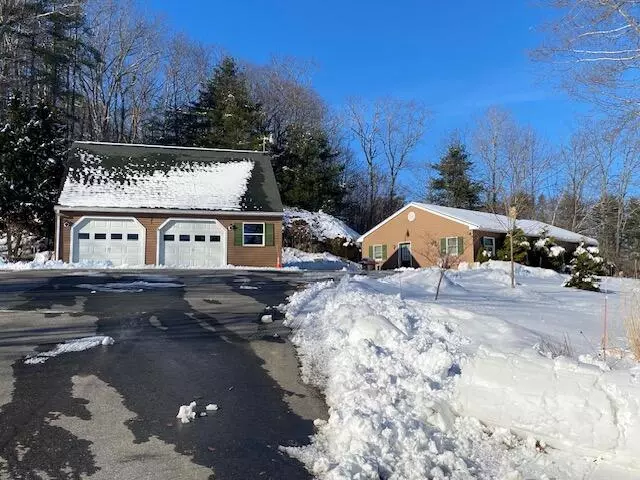 10 Pleasant Pond Ln, Litchfield, ME 04350 | 31 Photos - Movoto
