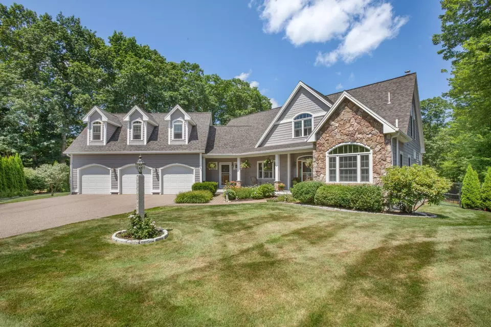 47 Quail Run, Kennebunk, ME 04043 | 68 Photos - Movoto