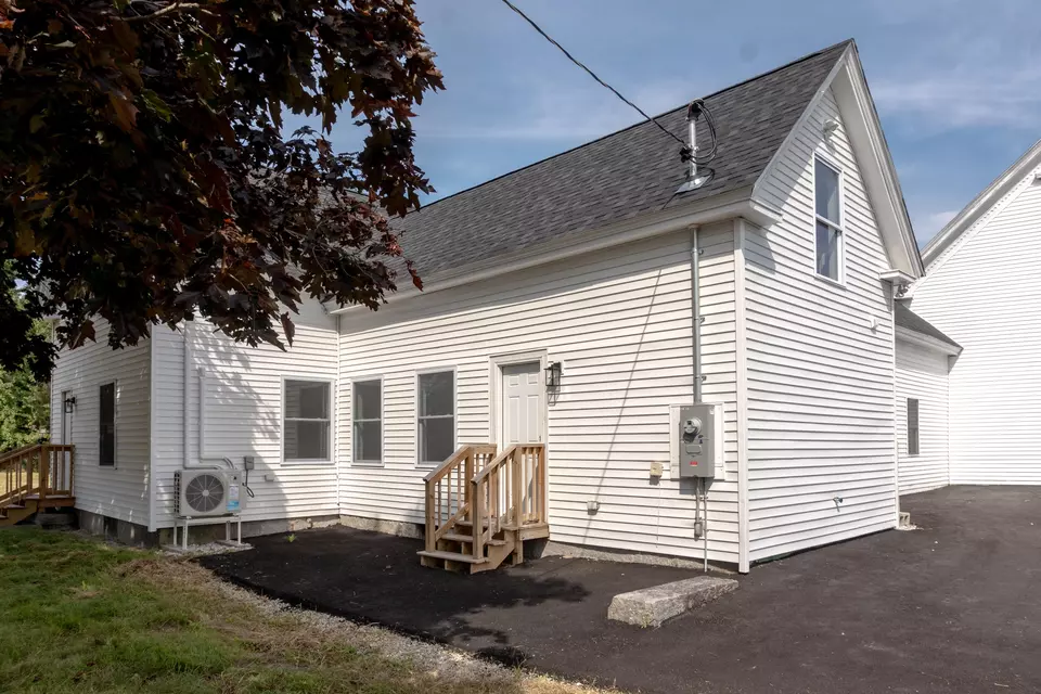 6 N Raymond Rd, Gray, ME 04039 - Movoto