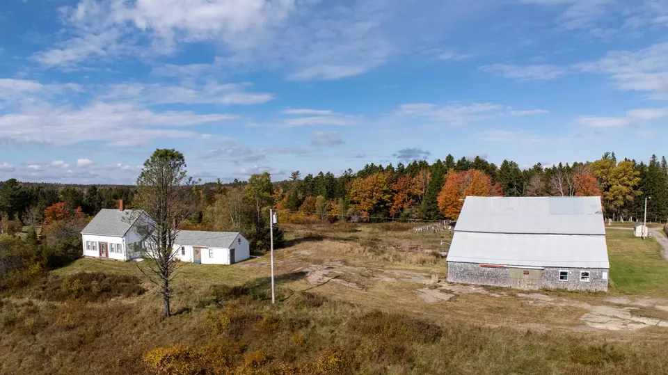 22 Getchell Ln, Machias, ME 04654 | MLS# 1607949 | 31 Photos - Movoto