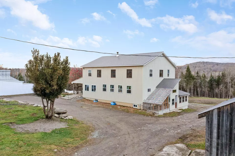 68 Dunn Rd, Dexter, ME 04930 | MLS# 1644094 | 85 Photos - Movoto