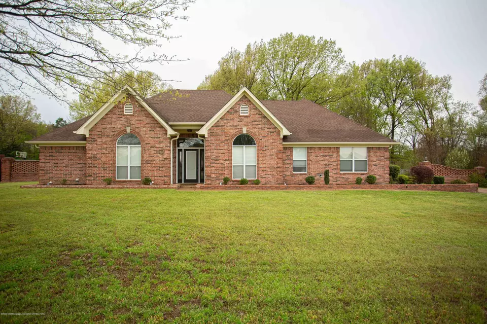 9053 Hunters Ridge Dr, Olive Branch, MS 38654 | 29 Photos - Movoto
