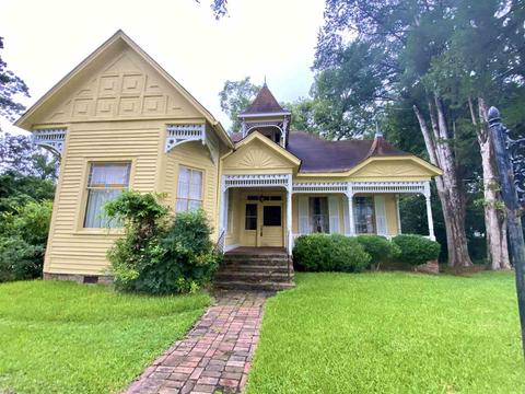 336 W Gallatin St, Hazlehurst, MS 39083 | 35 Photos | MLS #342746 - Movoto