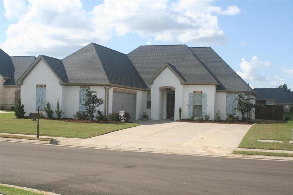 510 Wales Way, Flowood, MS 39232 | 22 Photos | MLS #344203 - Movoto