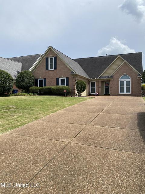 9786 Riggan Dr, Olive Branch, MS 38654 - Movoto.com