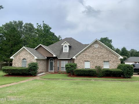 2206 Pinehaven Dr, Flowood, MS 39232 | 21 Photos | MLS #4022532 - Movoto