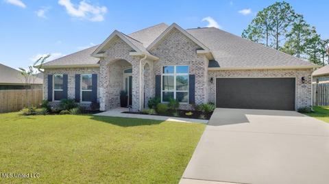 13415 Dakota Ln, Biloxi, MS 39532 | 34 Photos | MLS #4028761 - Movoto