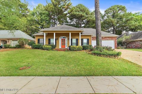 304 Pinewood Lane Ln, Ridgeland, MS 39157 | 37 Photos | MLS #4032855 ...