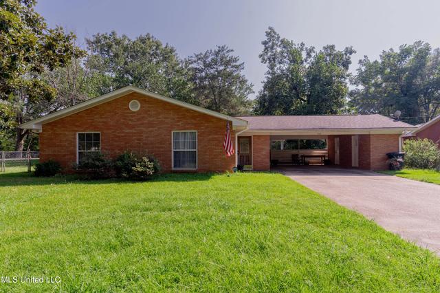 550 W Main St, Raymond, MS 39154 | MLS #4088531 | 76 Photos - Movoto