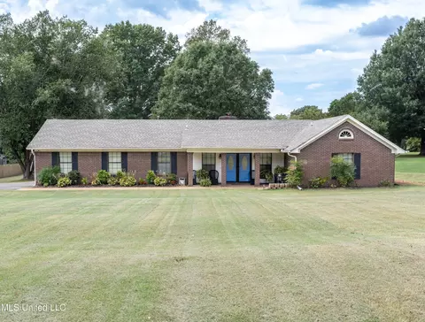 8995 Brookhollow Dr, Olive Branch, MS 38654 | 19 Photos - Movoto