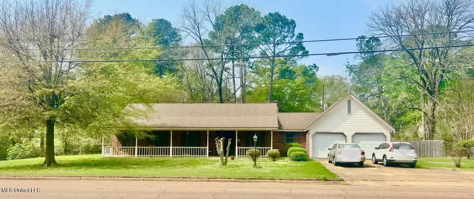 4515 Ridgewood Rd, Jackson, MS 39211 | MLS# 4099857 | 2 Photos - Movoto