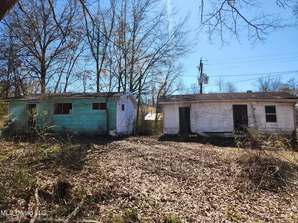 1643 Chapman Dr, Jackson, MS 39204 | MLS# 4101868 | 2 Photos - Movoto