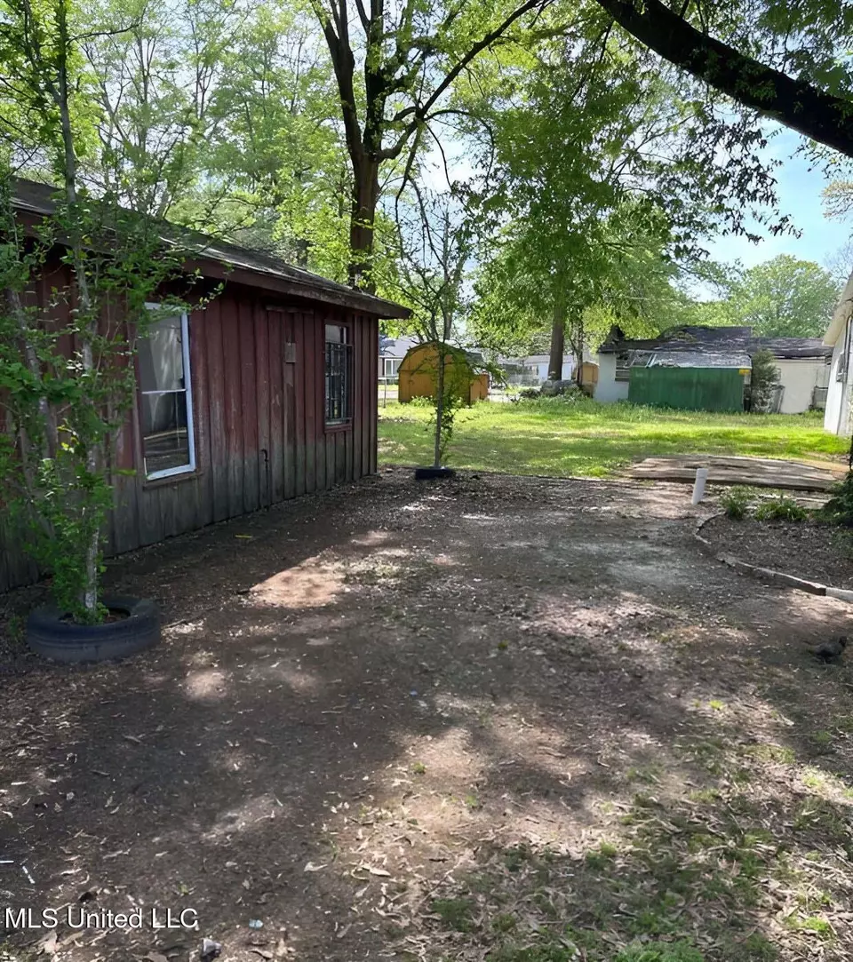 405 Hampton St, Indianola, MS 38751 | MLS# 4110358 | 10 Photos - Movoto