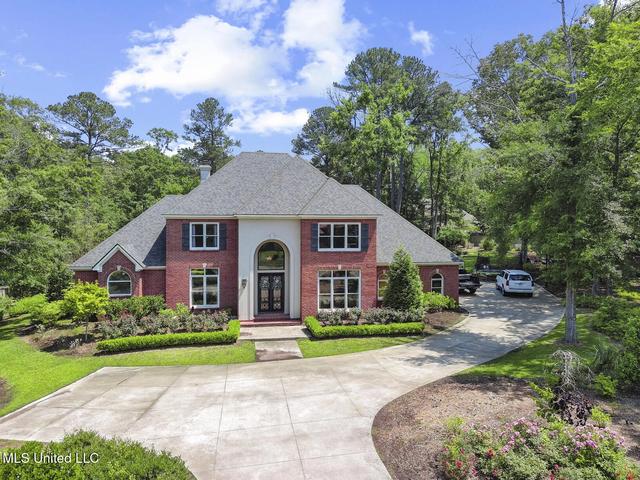 340 Sherborne Pl, Flowood, MS 39232 | MLS# 4114172 | 51 Photos - Movoto