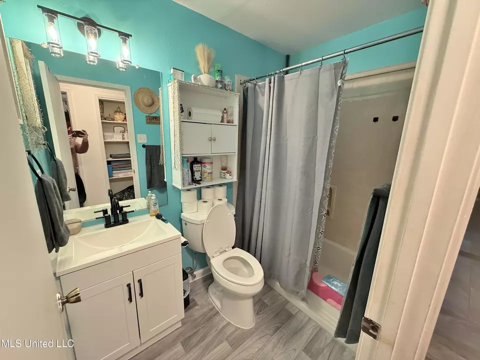 7213 Kruger Pl, Ocean Springs, MS 39564 | 9 Photos - Movoto