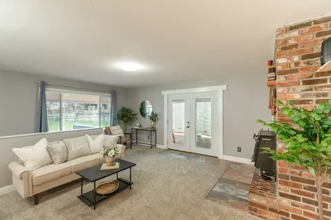 1201 Adobe Dr, Great Falls, MT 59404 | 35 Photos - Movoto