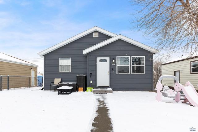 127 E Denver, Rapid City, SD 57701 | 31 Photos - Movoto