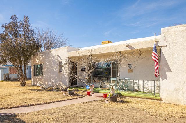 323 N 6th St, Belen, NM 87002 - Movoto