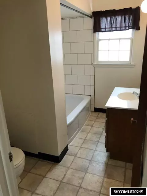 2044 Westwood Hl, Casper, WY 82604 - Movoto