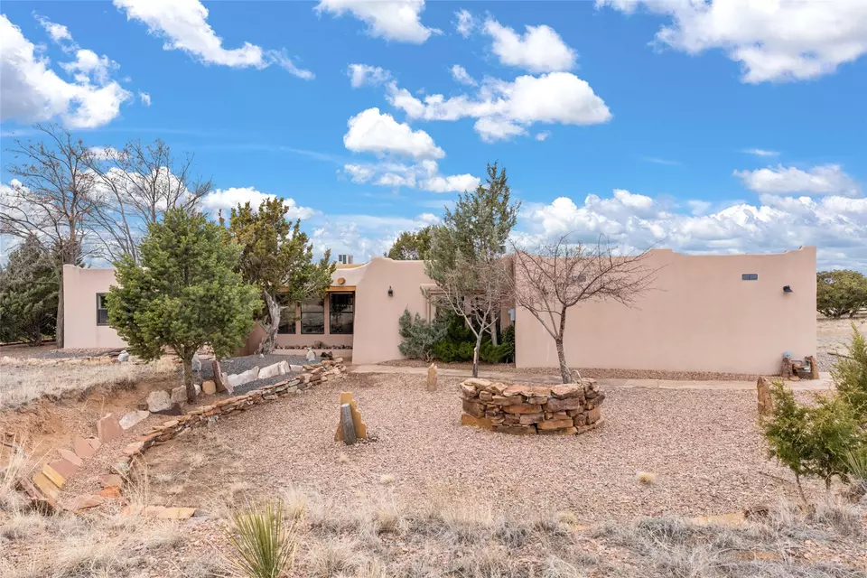 47 Encantado Rd, Santa Fe, NM 87508 | 39 Photos - Movoto